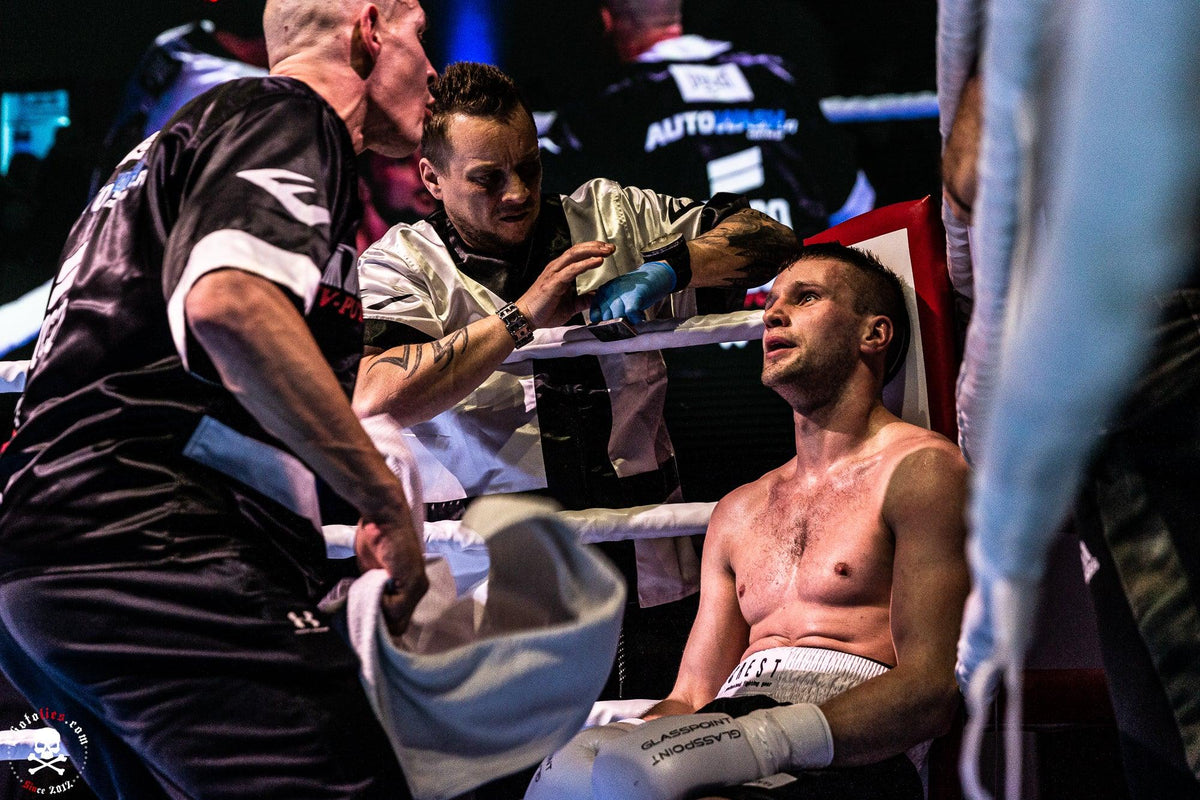 Samaa leipää ne syö, kuin Ilari Kujala - Crest - PFG